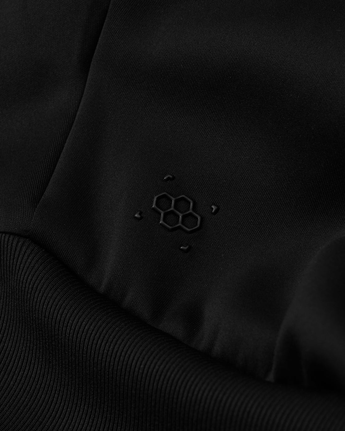 COOL-FEEL Women's Fitted Crew - Black | RUDIS
