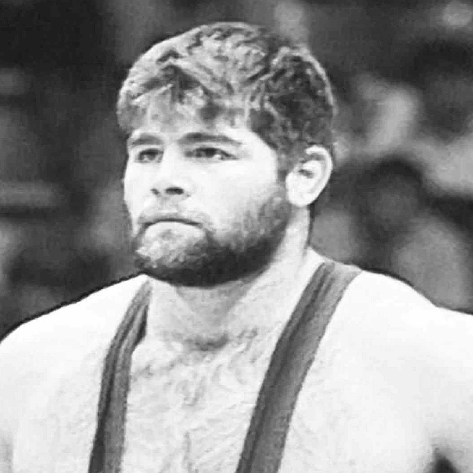 Stephen Neal - RUDIS Athlete | RUDIS